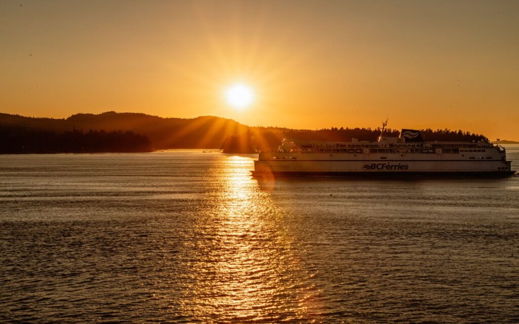 Best Vancouver to Victoria Tours: Day Tours & Overnight Tours ...