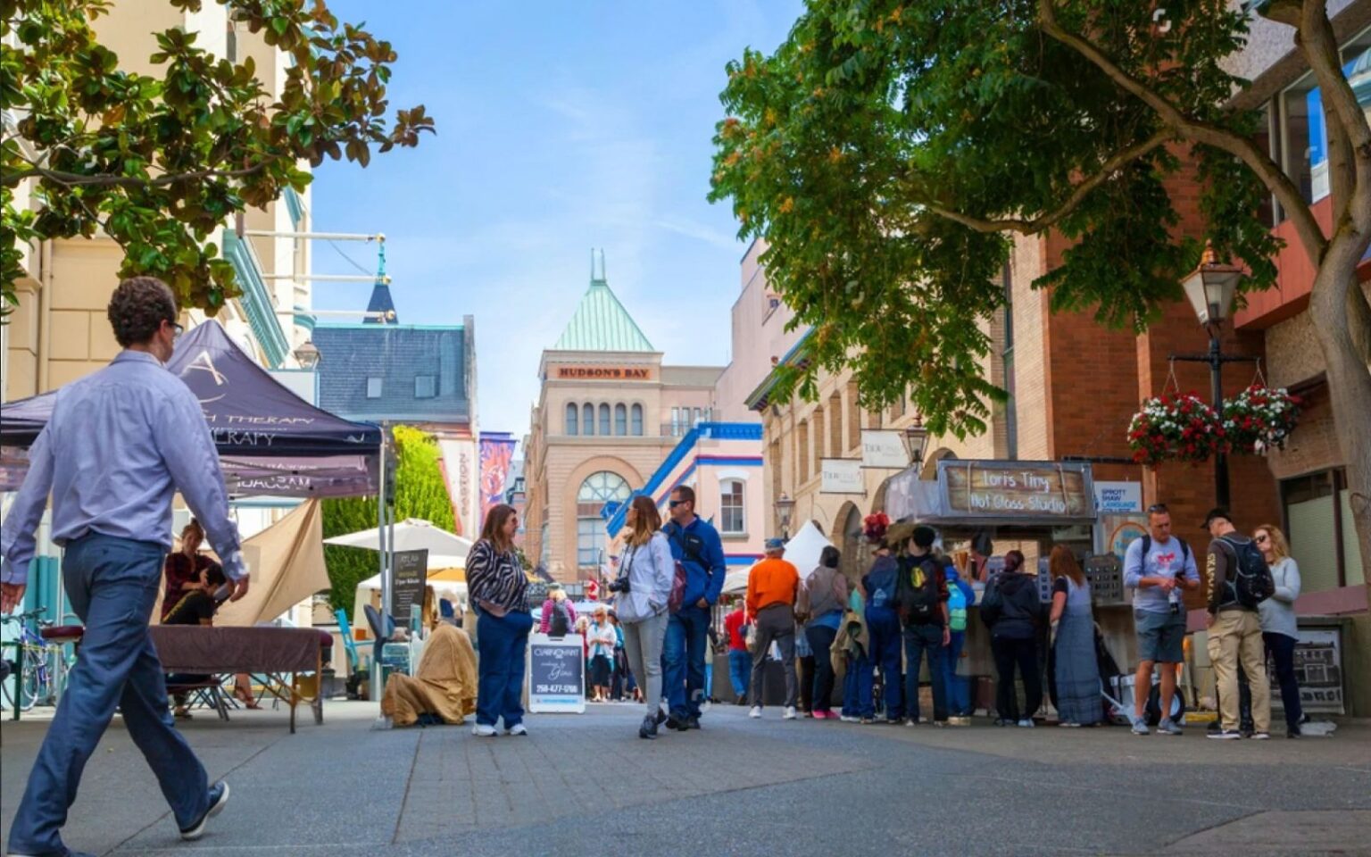 Bastion Square Victoria: Feel the Historic Heartbeat